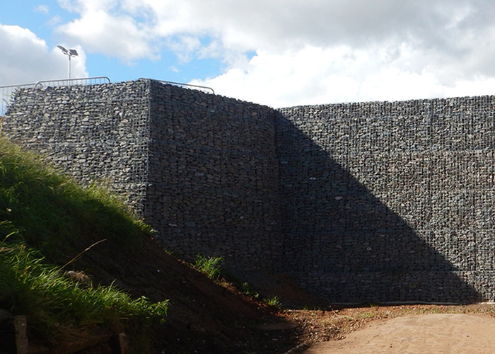Dekoratif Dinding Penahan Keranjang Gabion / Dilas Mesh Gabion Cladding